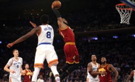 LeBron James Has God Mode Game Against Charlotte, Again