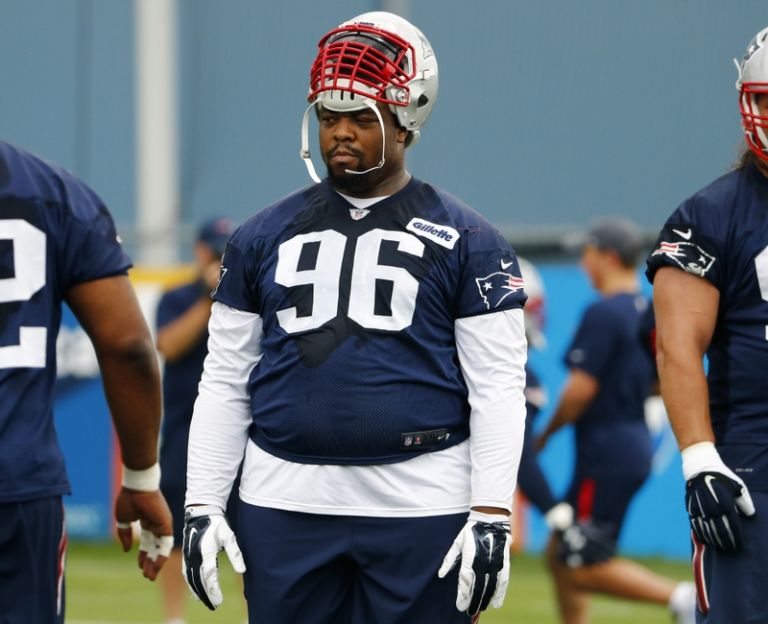 Patriots cut veteran defensive tackle Terrance Knighton