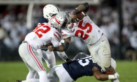 Penn State returns blocked field goal for touchdown to take lead (Video)