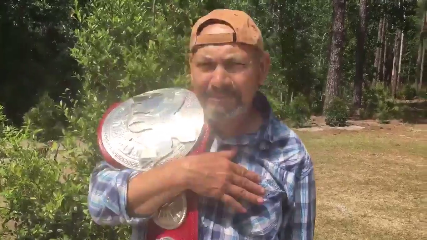 Senor Benjamin appears on Twitter with RAW Tag Team title (Video)
