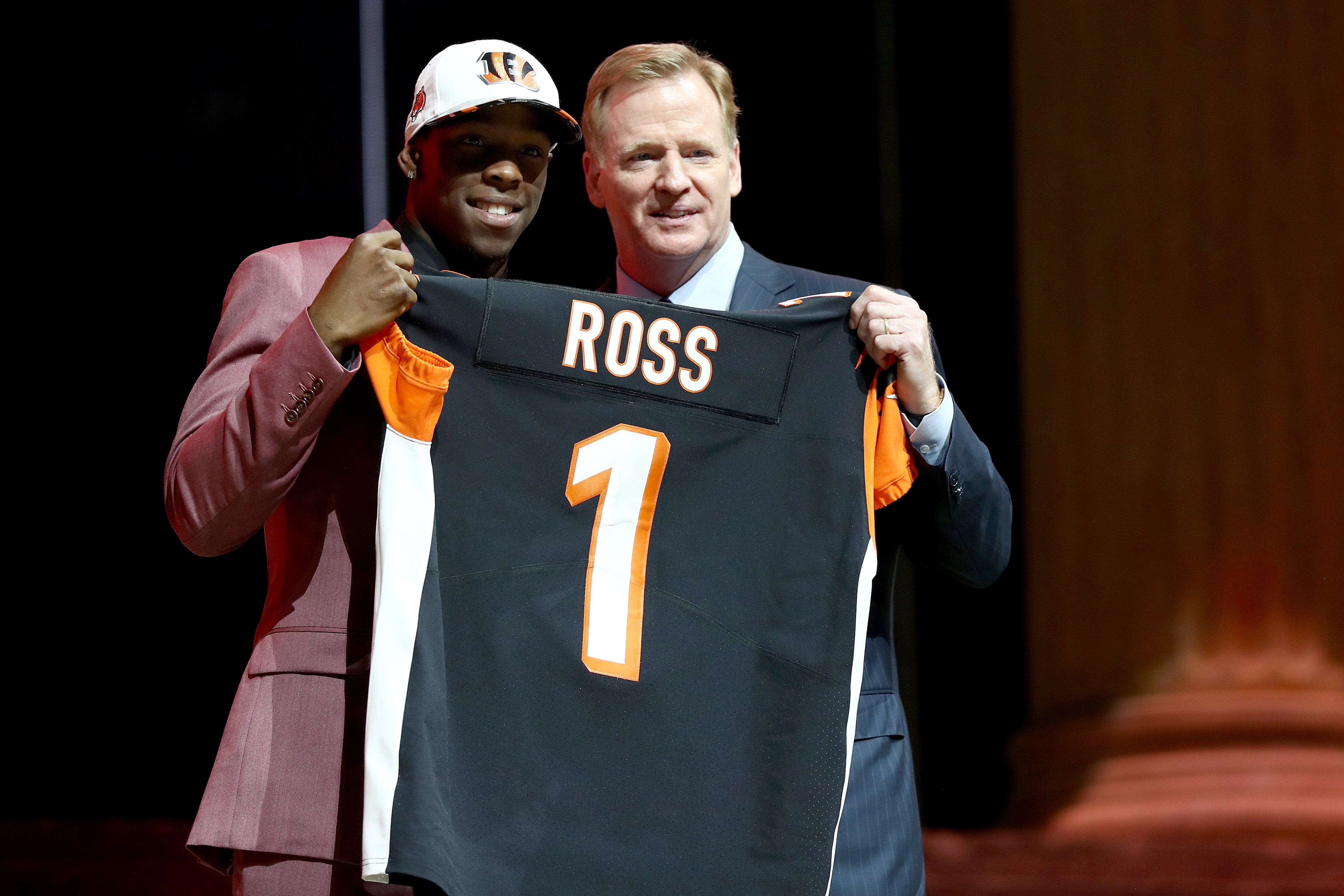 Who is the fastest player in the NFL: John Ross or Tyreek Hill?