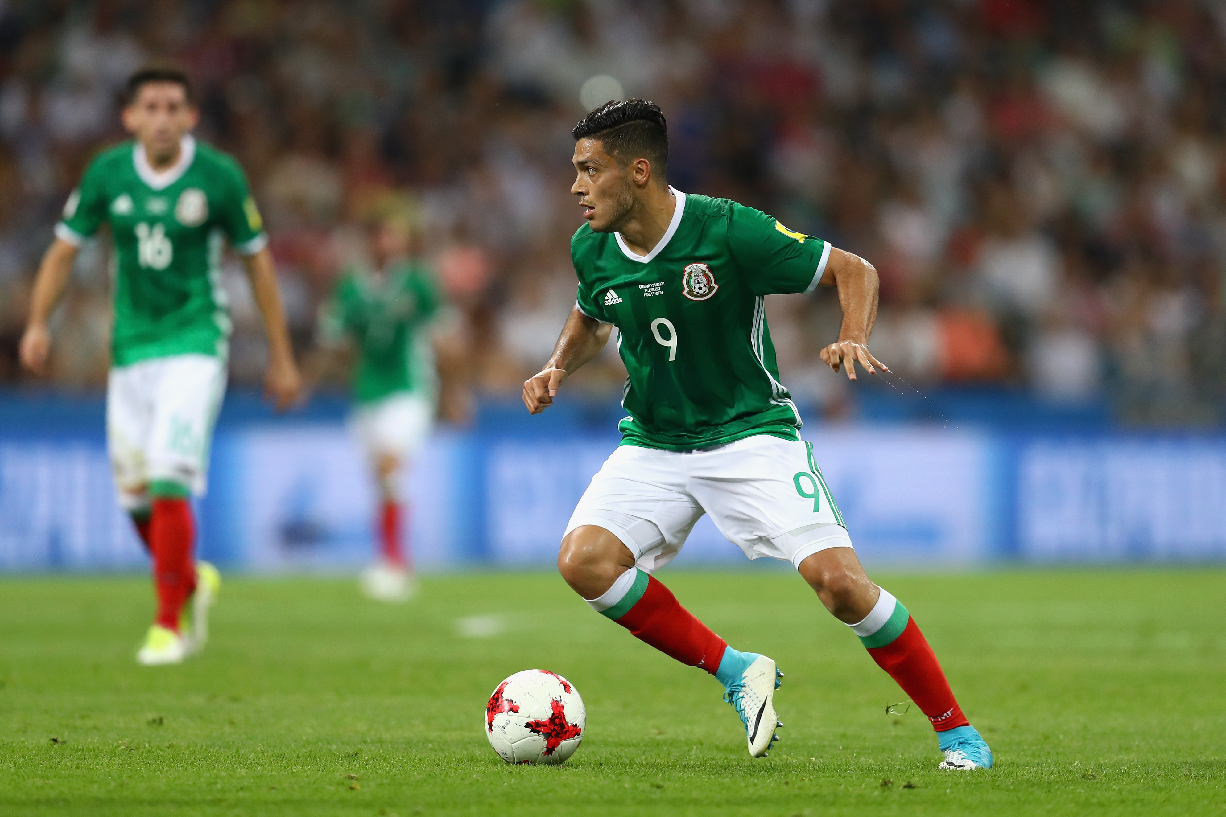 Everton offer £39 million for Mexican international Raul Jimenez