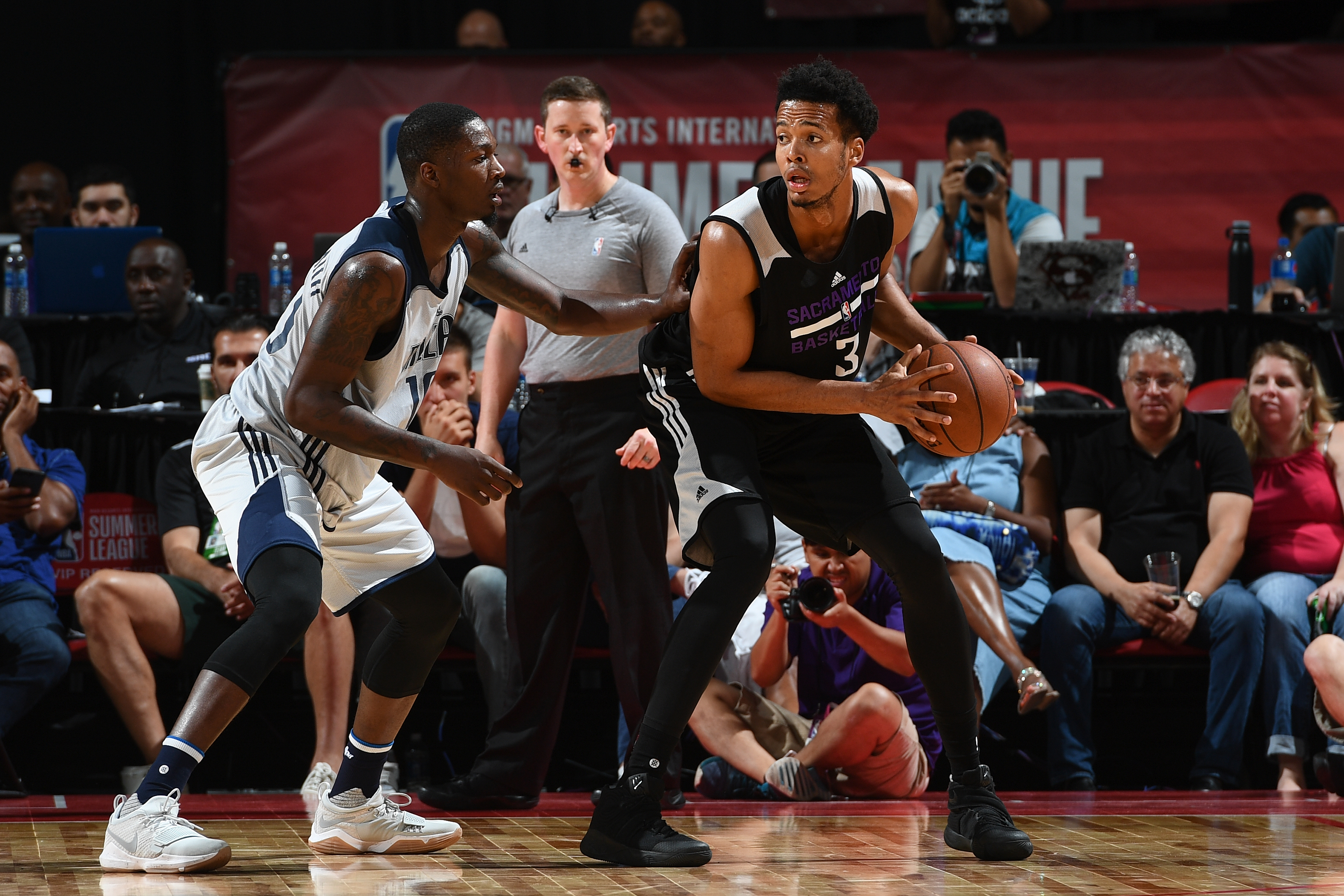 Sacramento Kings fall to Dallas Mavericks in Las Vegas Summer League