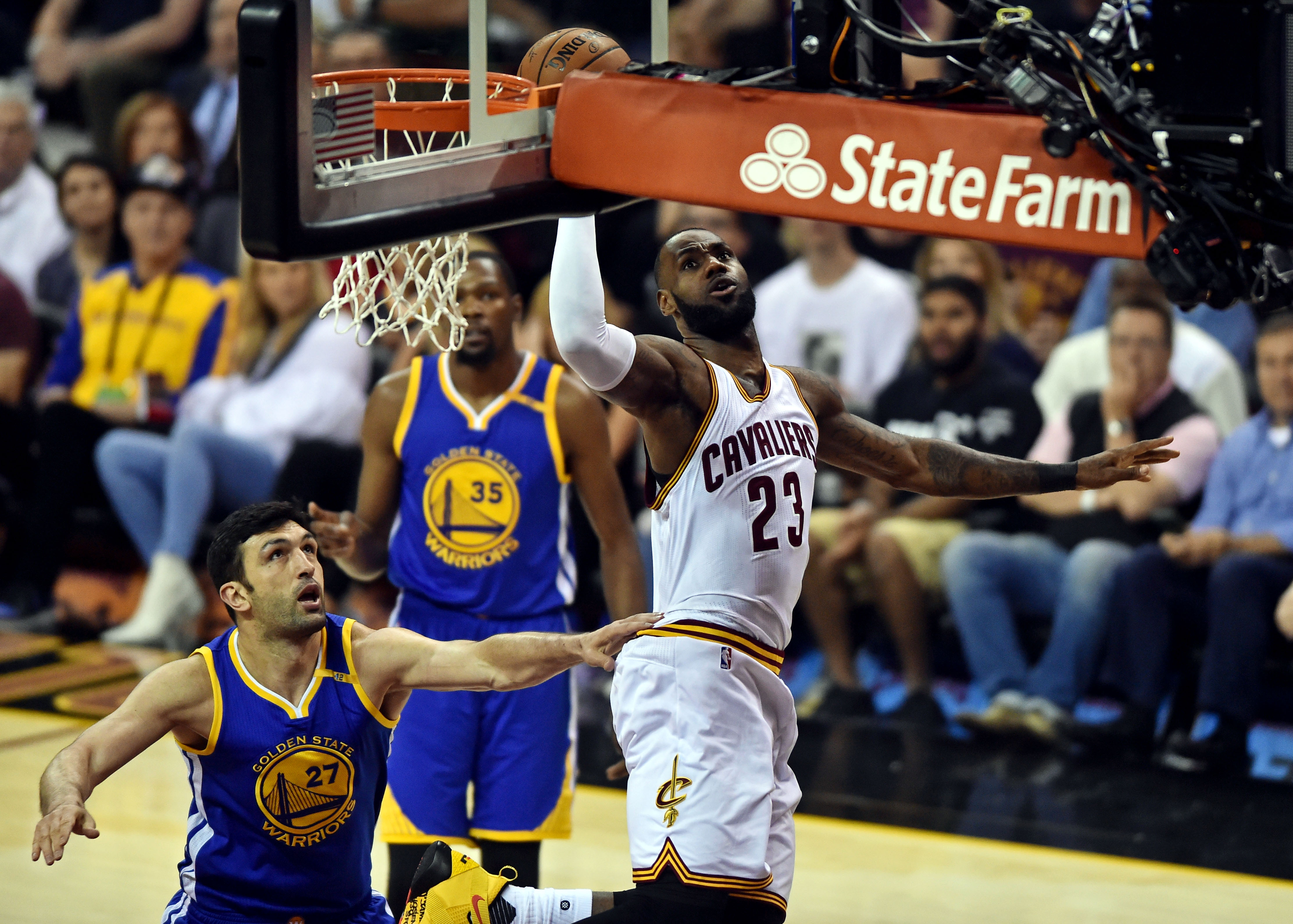 2017 NBA Finals: Cavaliers drop 49 points in the first quarter