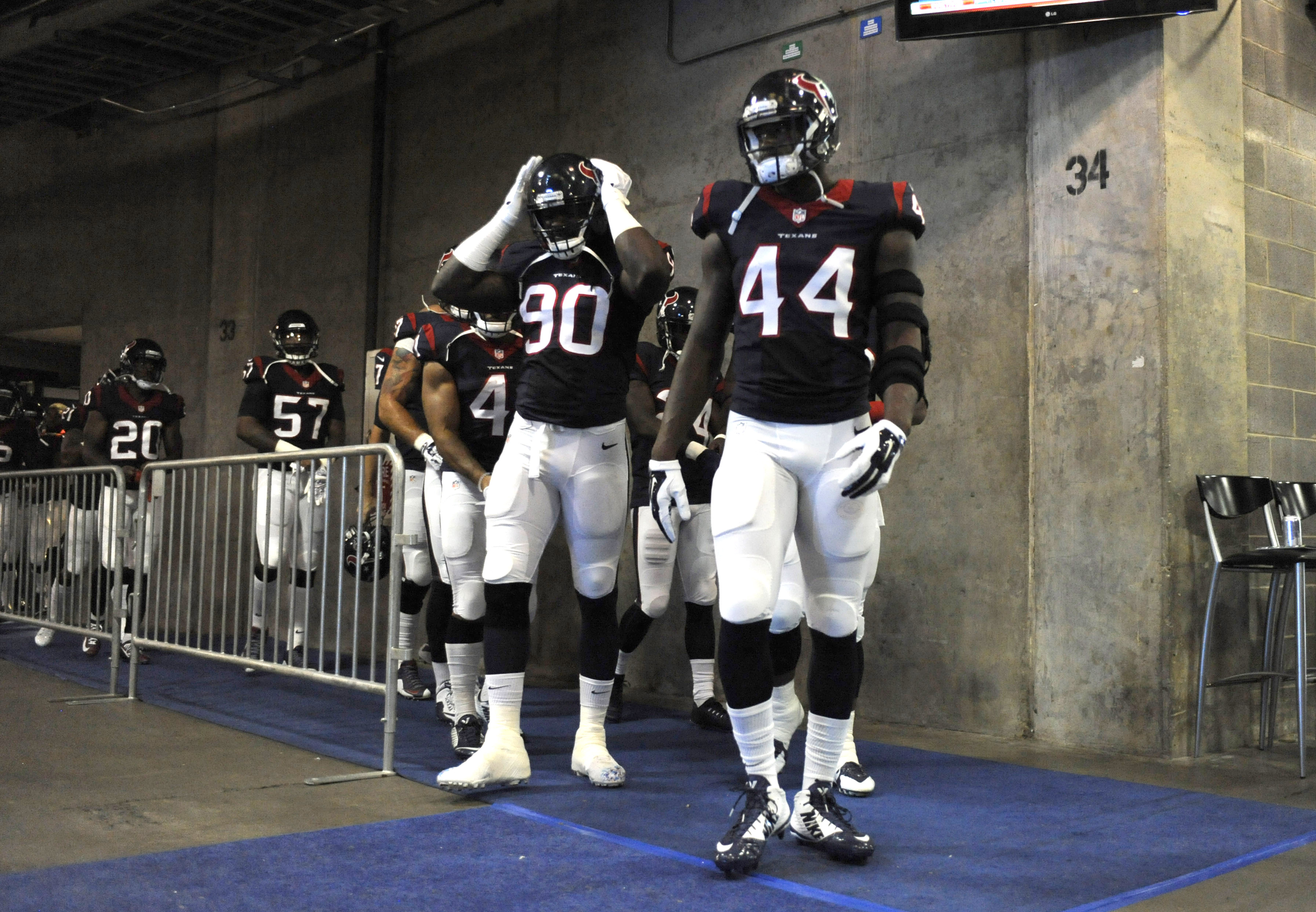 Los Angeles Rams: Carlos Thompson Provides Depth at Linebacker