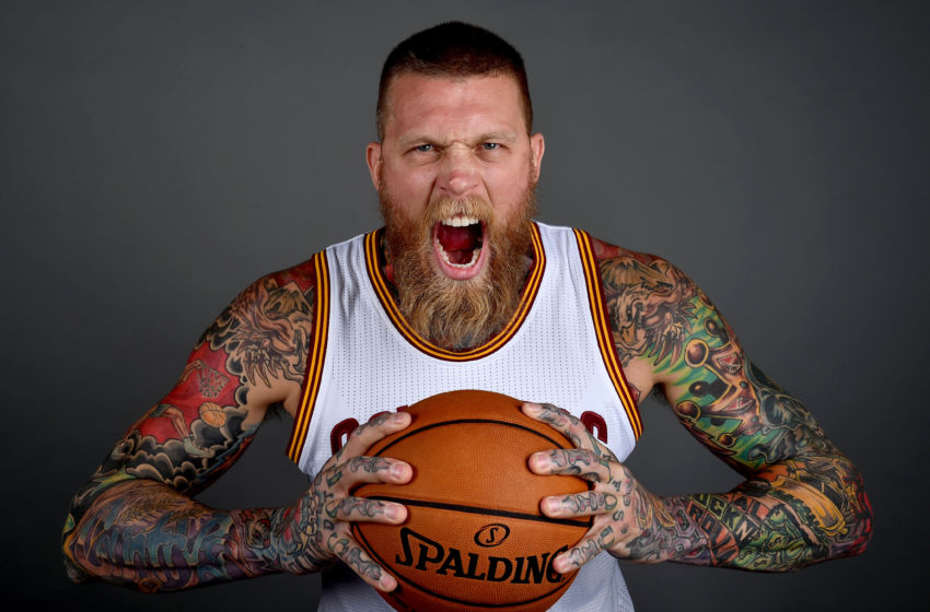 Charlotte Hornets Trade Second Round Pick to Cavs for Chris Anderson