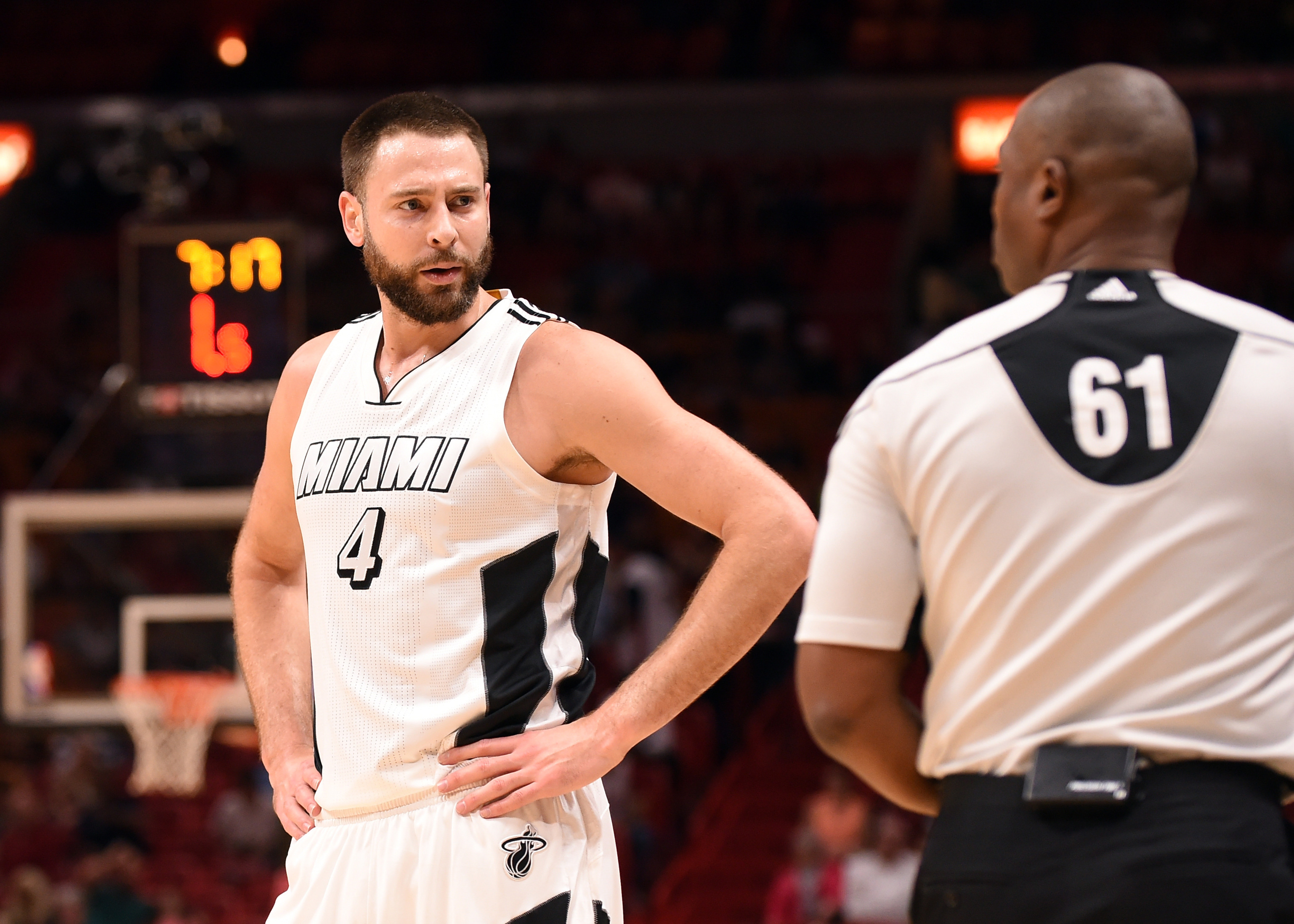 Josh McRoberts to exercise option, remain with the Miami Heat