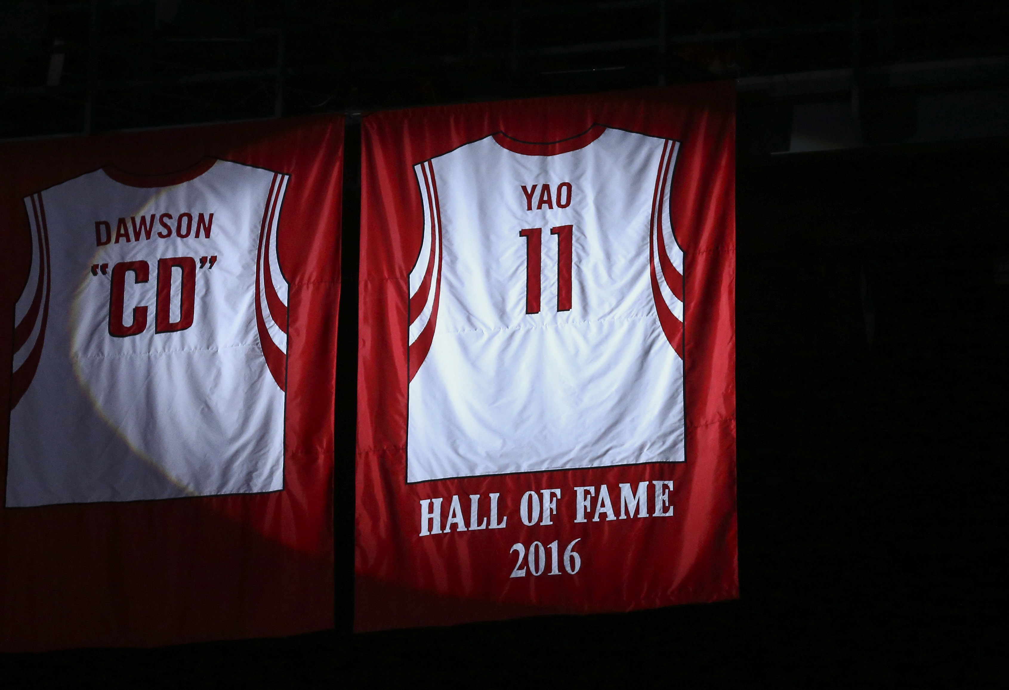Houston Rockets: Yao Ming Finally Gets His Jersey Retired